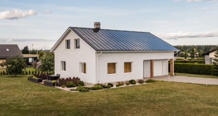 Plåttak med integrerade solceller | Solcellstak | Roofit.Solar