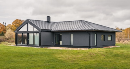 Plåttak med integrerade solceller | Solcellstak | Roofit.Solar