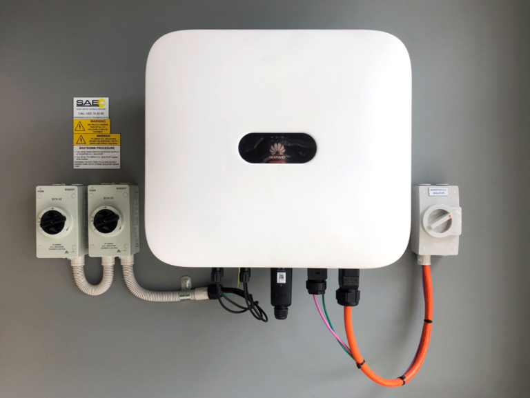 Solar inverters explained | Roofit.Solar